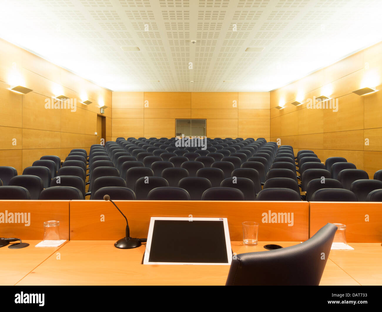 Empty modern auditorium Stock Photo - Alamy