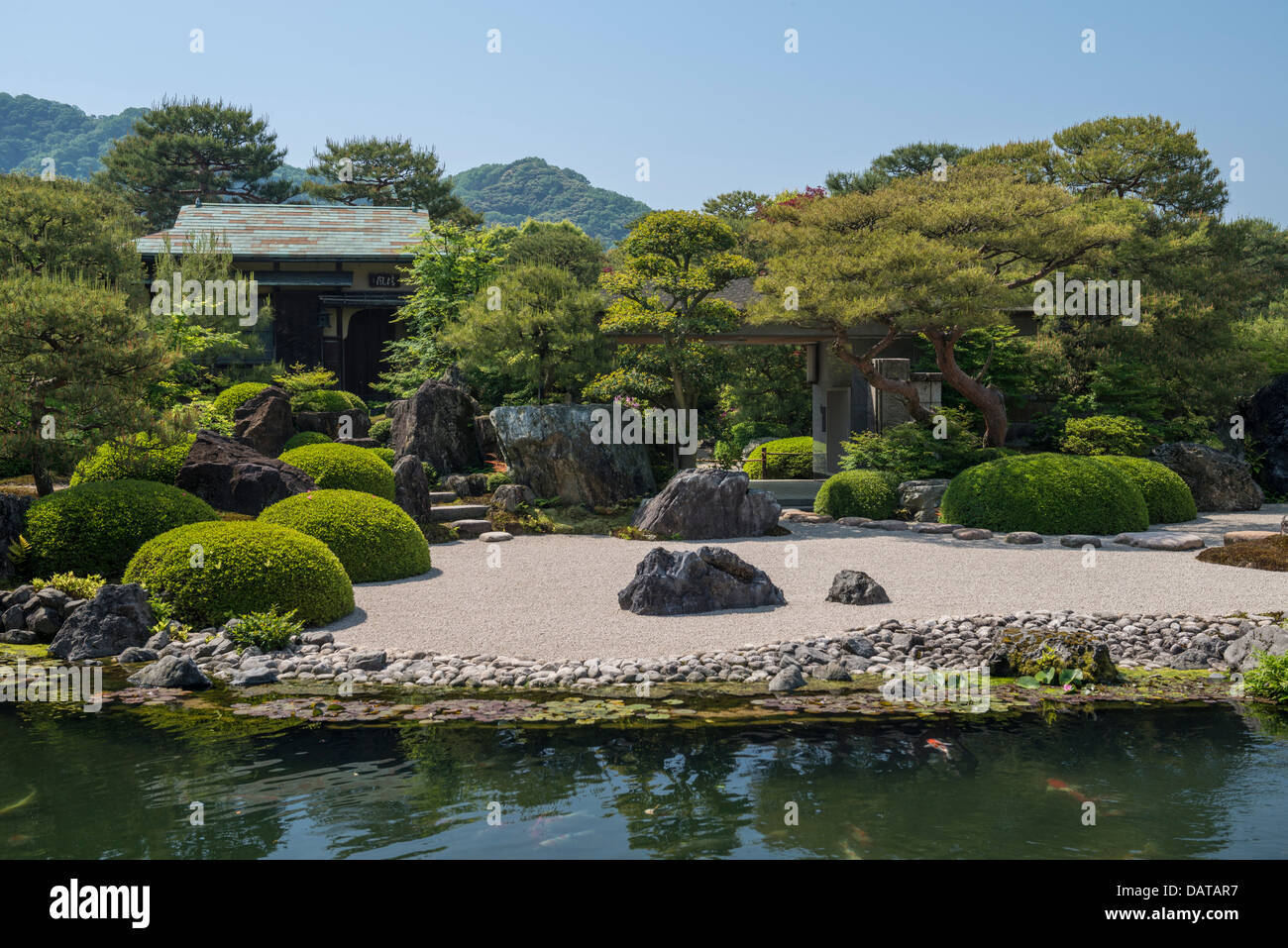 Japanese gardens adachi museum art hi-res stock photography and images ...
