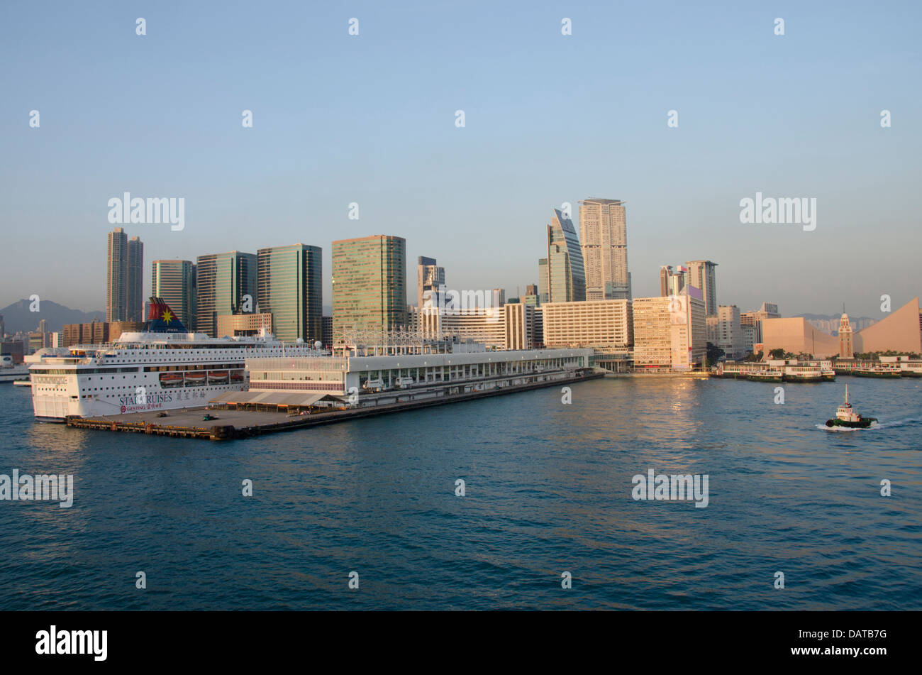 Victoria cruise ship terminal hi-res stock photography and images - Alamy