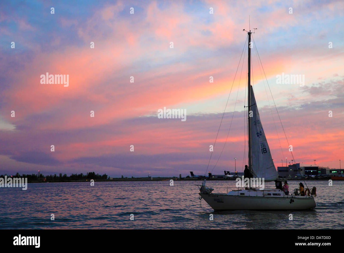 Canada sailboat hi-res stock photography and images - Alamy