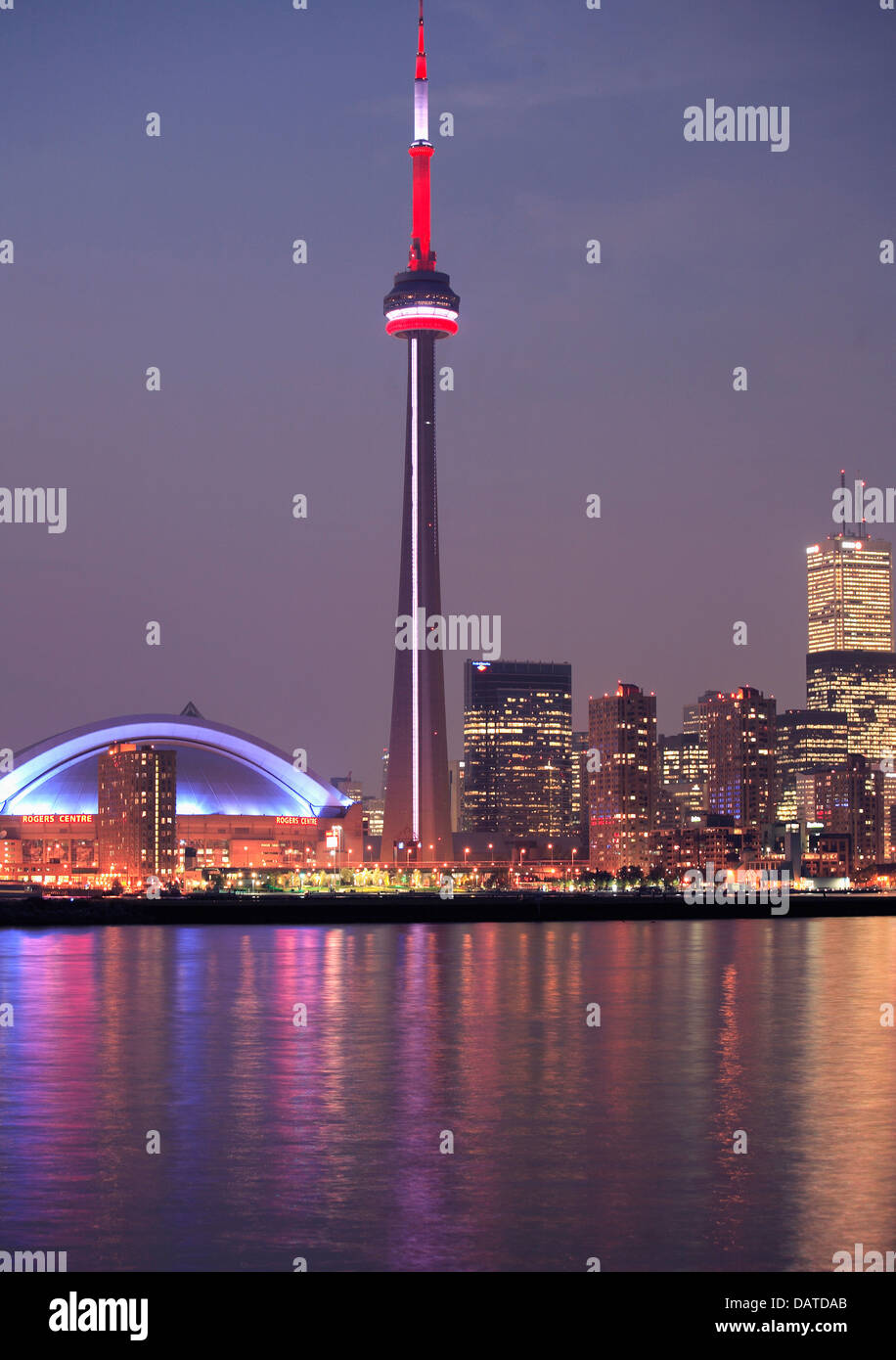 Canada, Ontario, Toronto, Skydome Rogers Centre, CN Tower, downtown ...