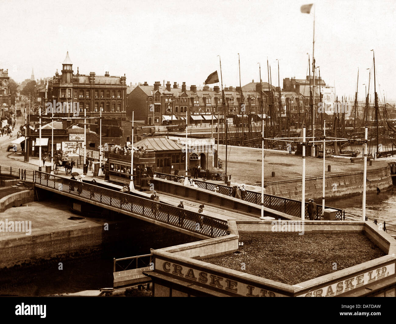 Lowestoft Swing Bridge early 1900s Stock Photo - Alamy
