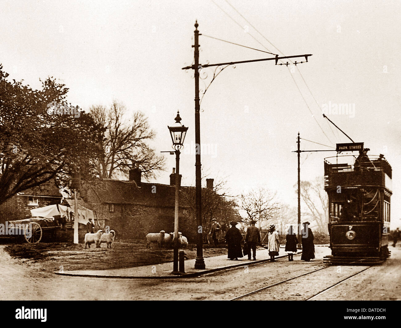 Luton Round Green early 1900s Stock Photo - Alamy