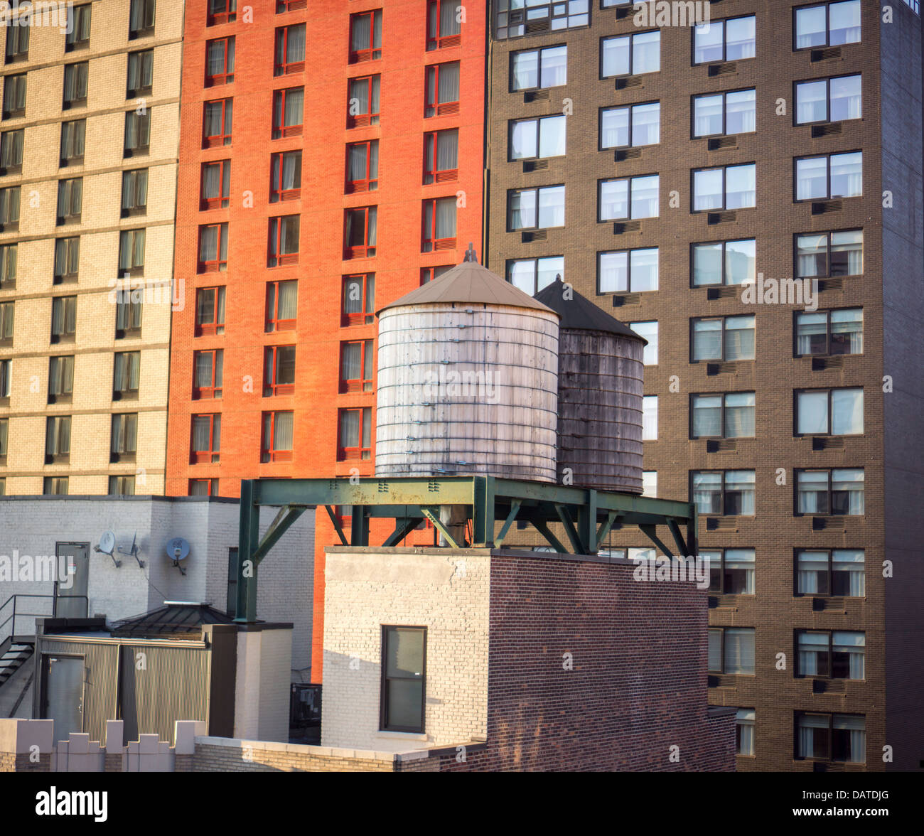 Tank neighborhood buildings High Resolution Stock Photography and ...