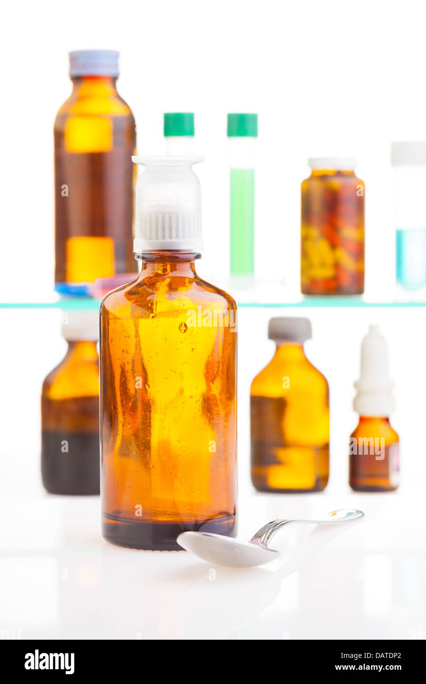 Cold medicine shelves hi-res stock photography and images - Alamy