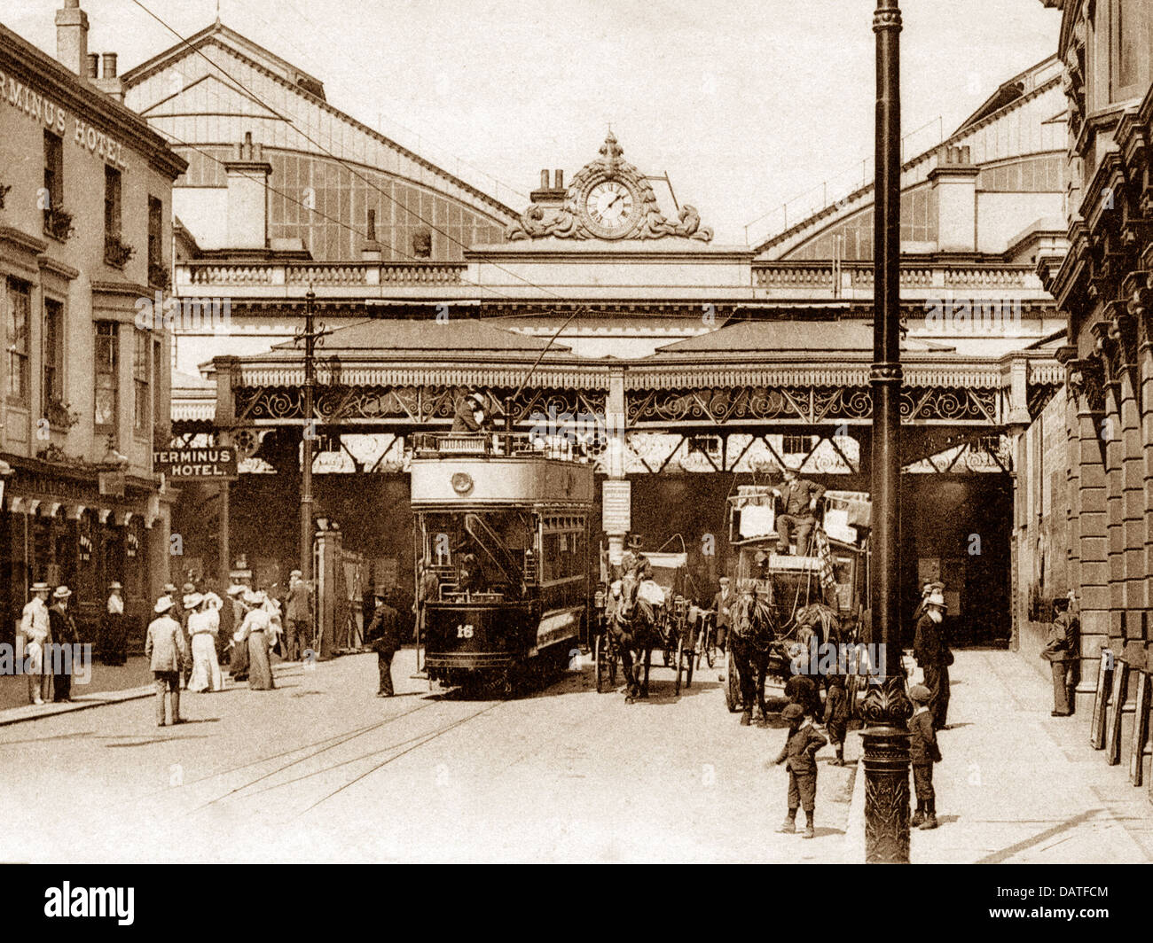 Brighton Railway Station early 1900s Stock Photo - Alamy