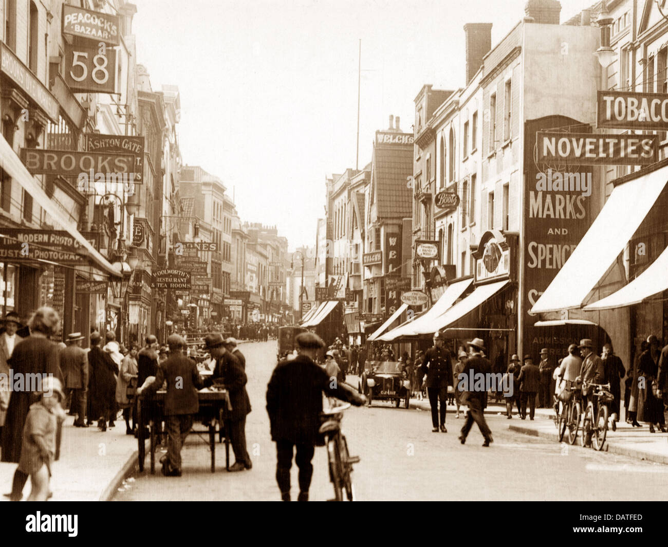 Bristol england 1900s hi-res stock photography and images - Alamy