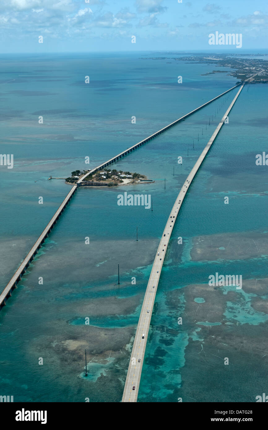 Pigeon key seven mile bridge hi-res stock photography and images - Alamy