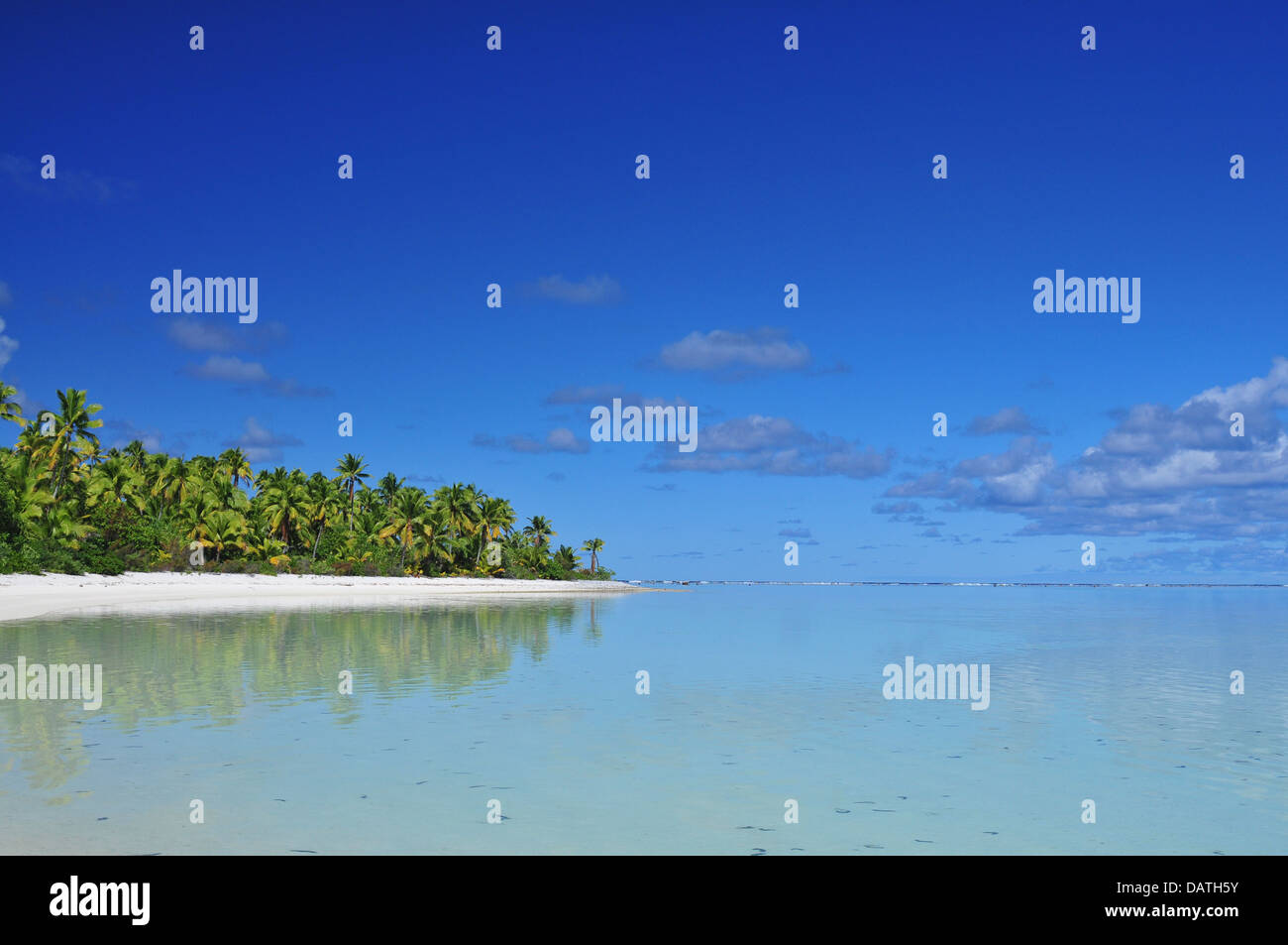 Resort cook islands hi-res stock photography and images - Alamy