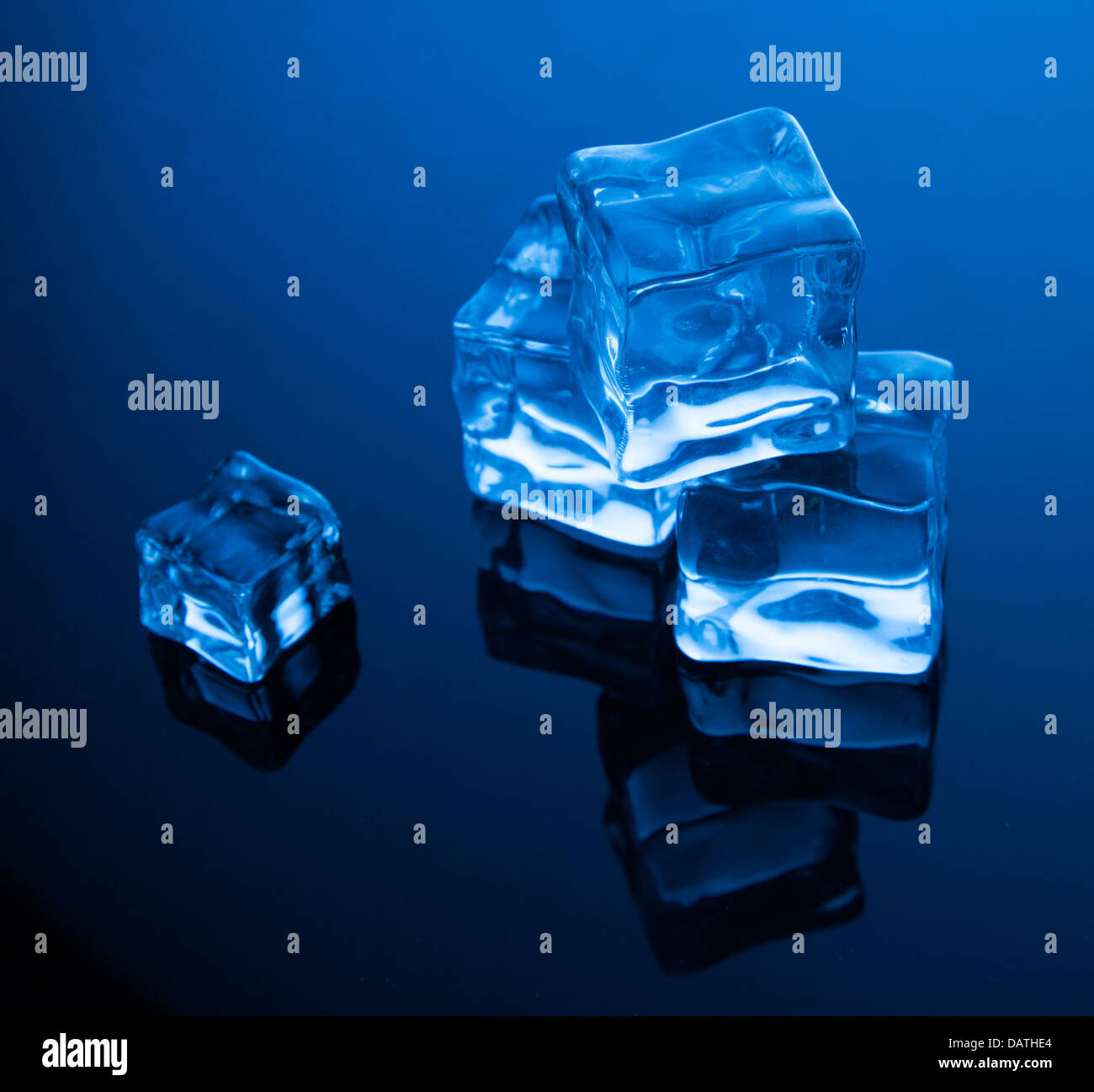 Iced blocks hi-res stock photography and images - Alamy