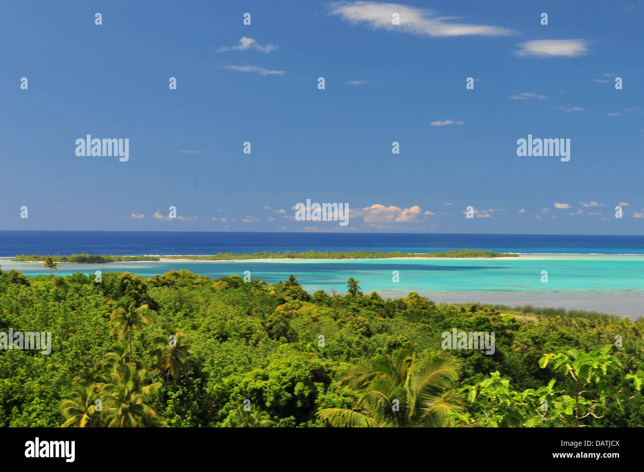 Snorkeling aitutaki cook islands hi-res stock photography and images ...