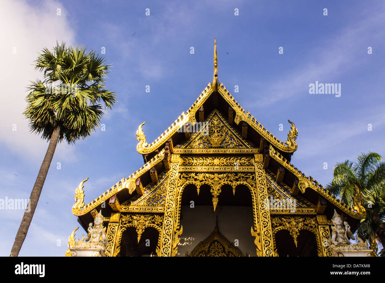 Ubosot in wat chiangmai thailand hi-res stock photography and images ...