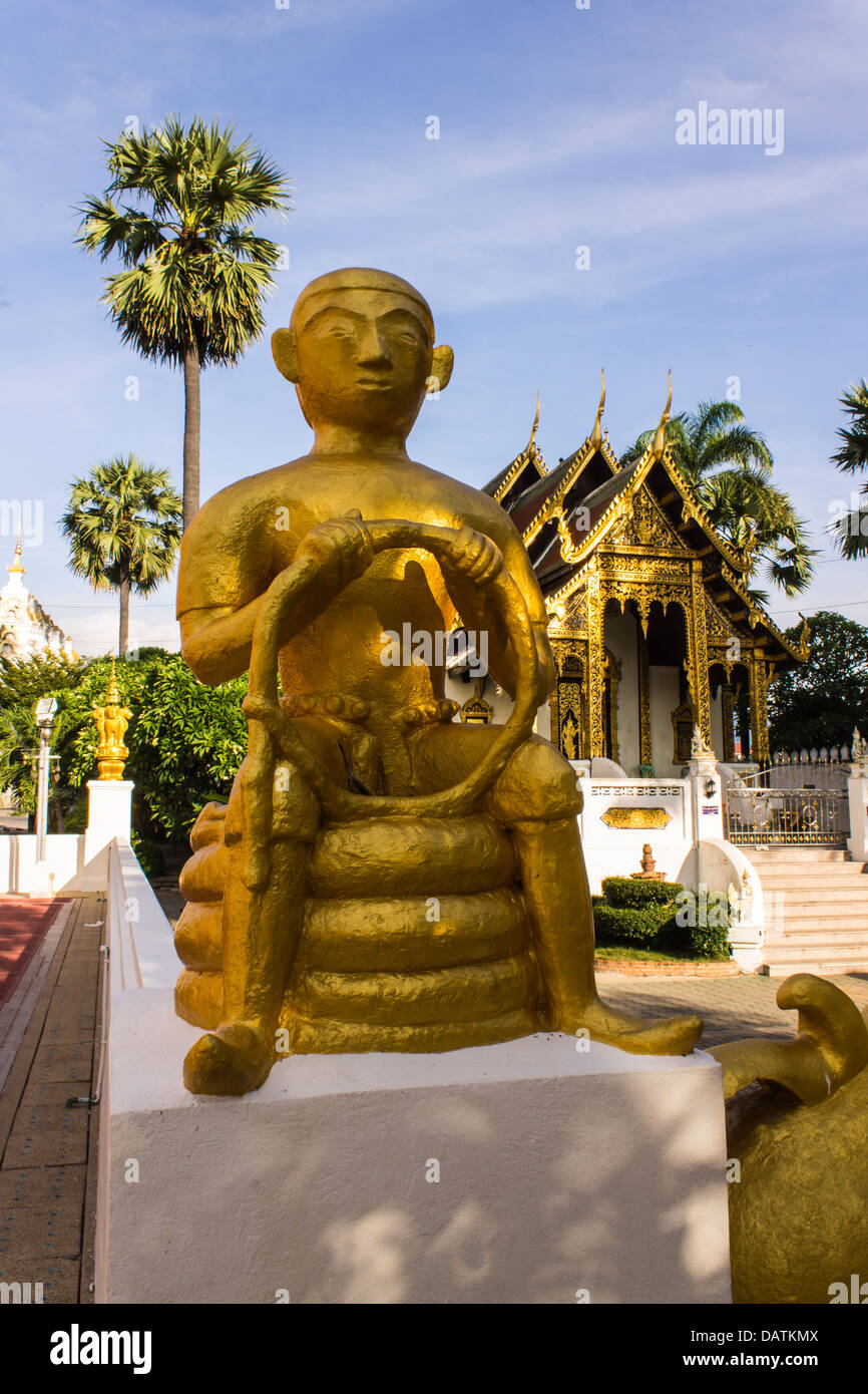 Statue worshipers in Wat Pra That Chomthong vora vihan , Chedi in ...