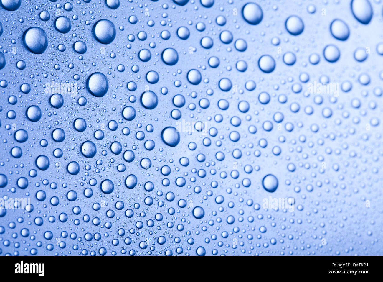 Glowing drops hi-res stock photography and images - Alamy