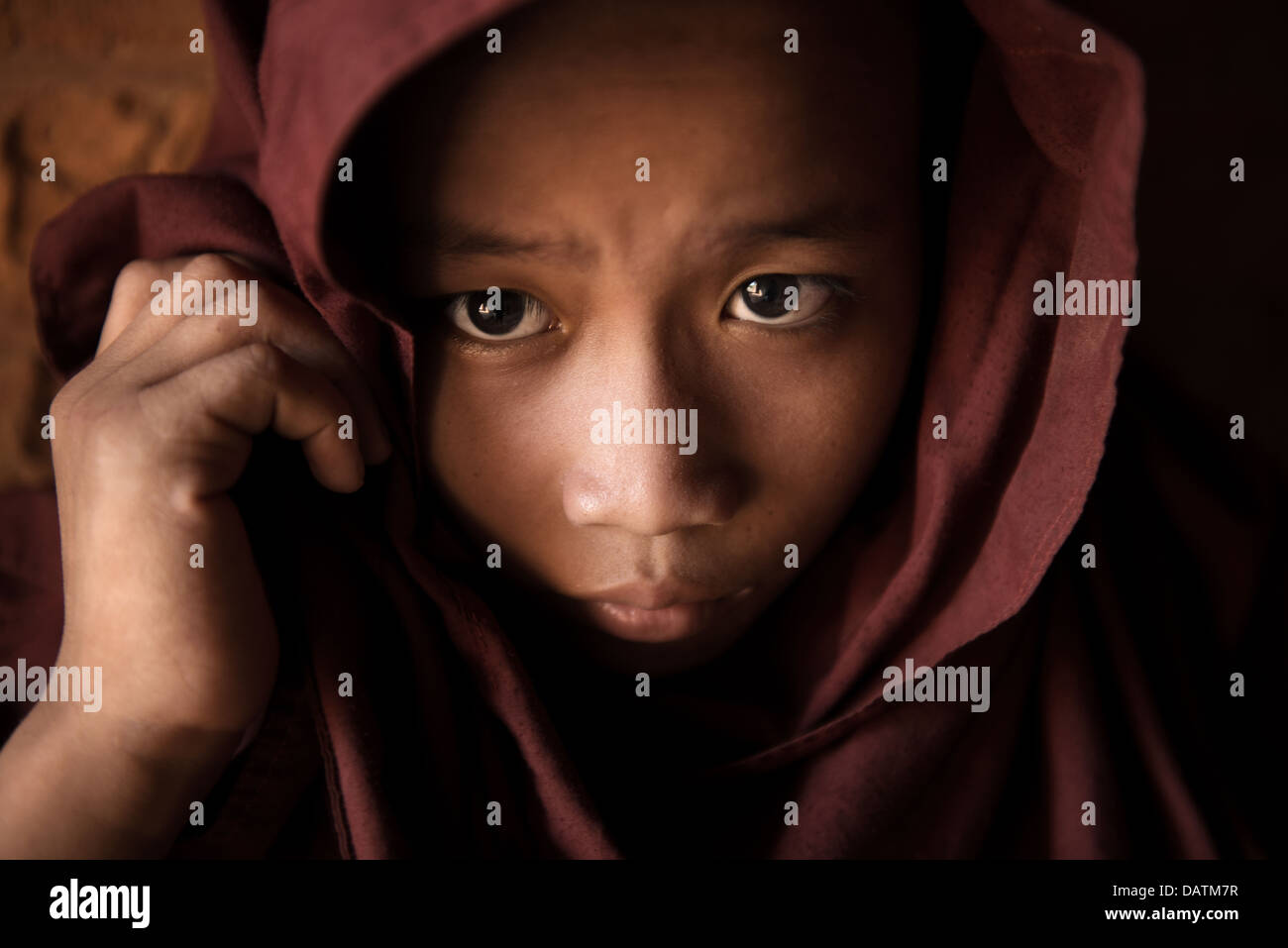 Myanmar burma child poor poverty rural hi-res stock photography and ...