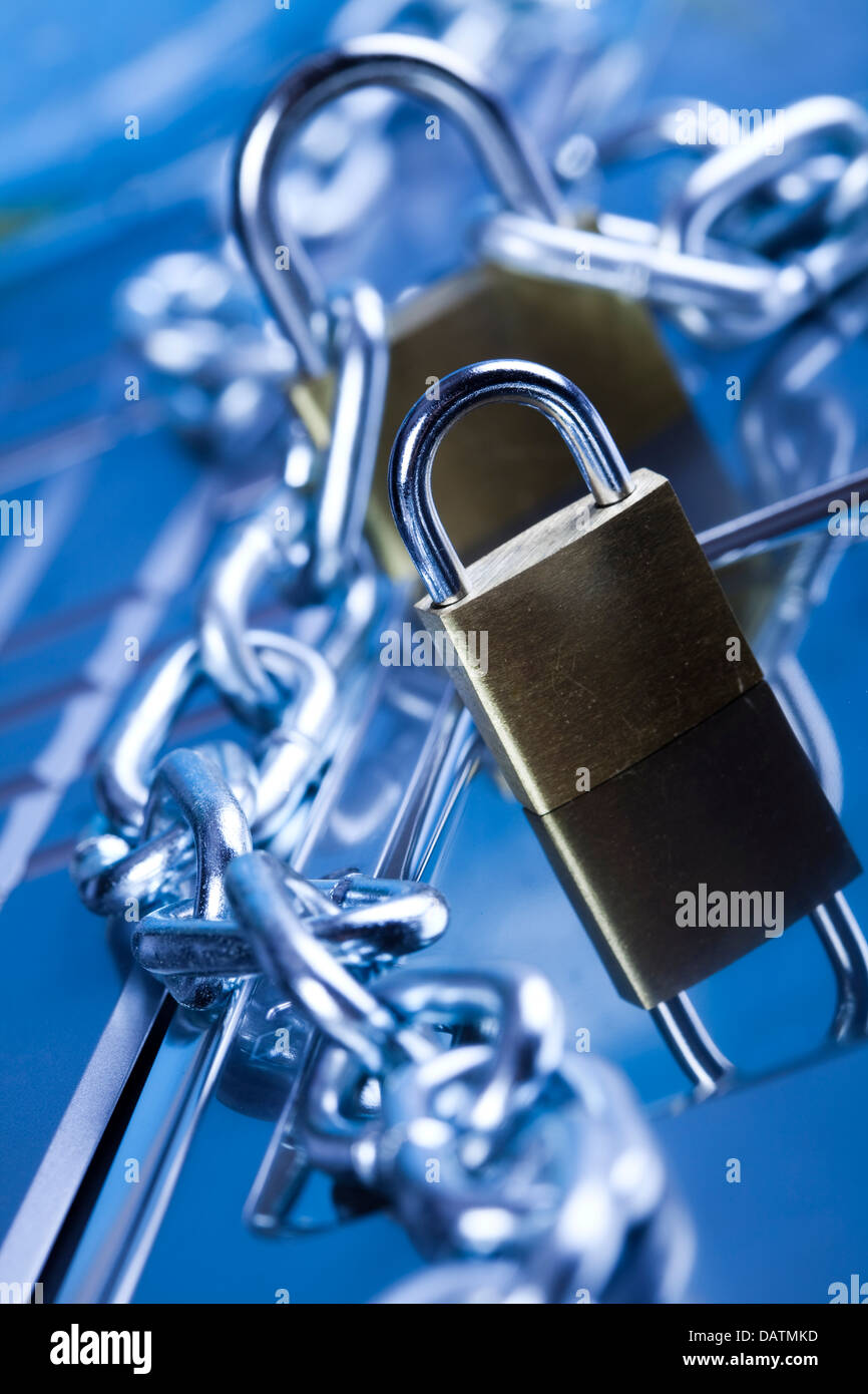 Padlock and notebook computer Stock Photo - Alamy