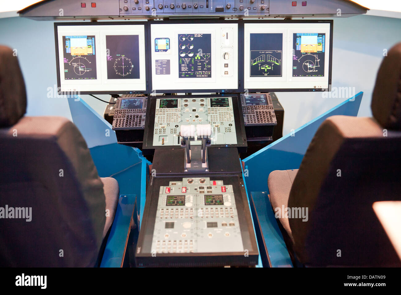 Cockpit panels hi-res stock photography and images - Alamy