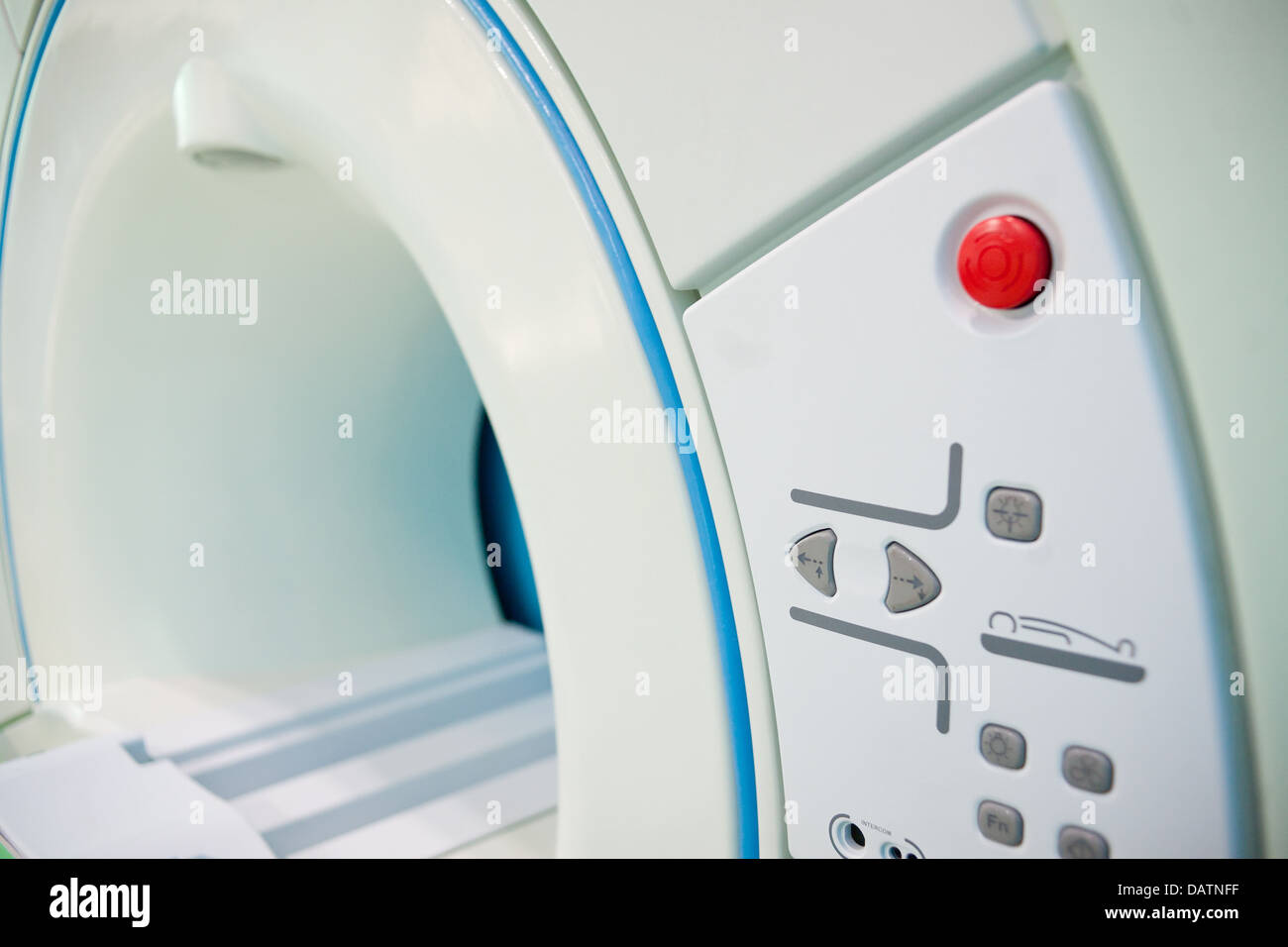 A medical equipment CAT scan machine Stock Photo - Alamy