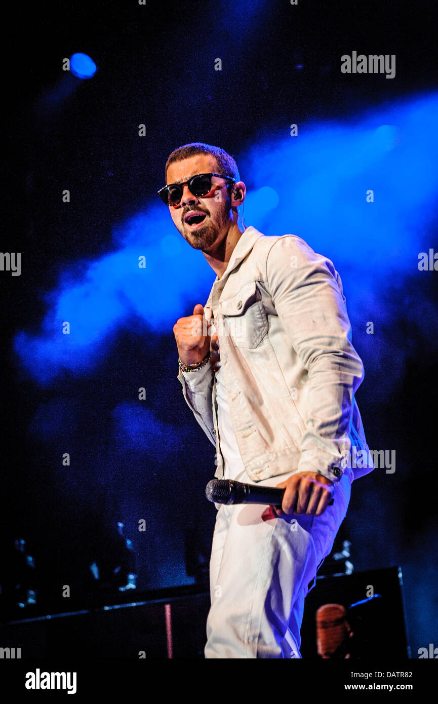 American singer joe jonas hi-res stock photography and images - Alamy