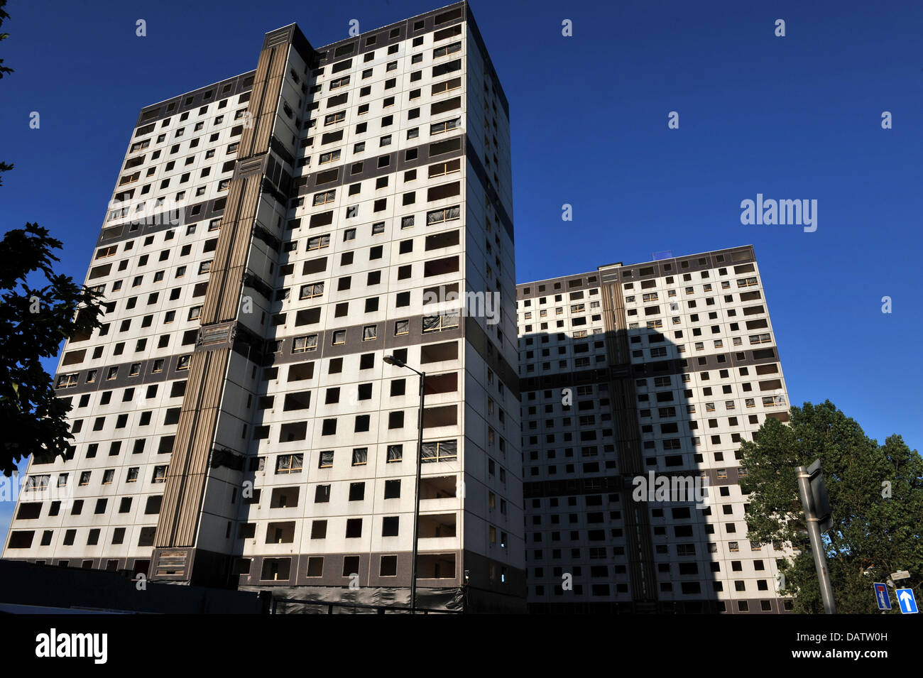 Tower blocks at Sandiefield Road, Gorbals, Glasgow, prepared for ...