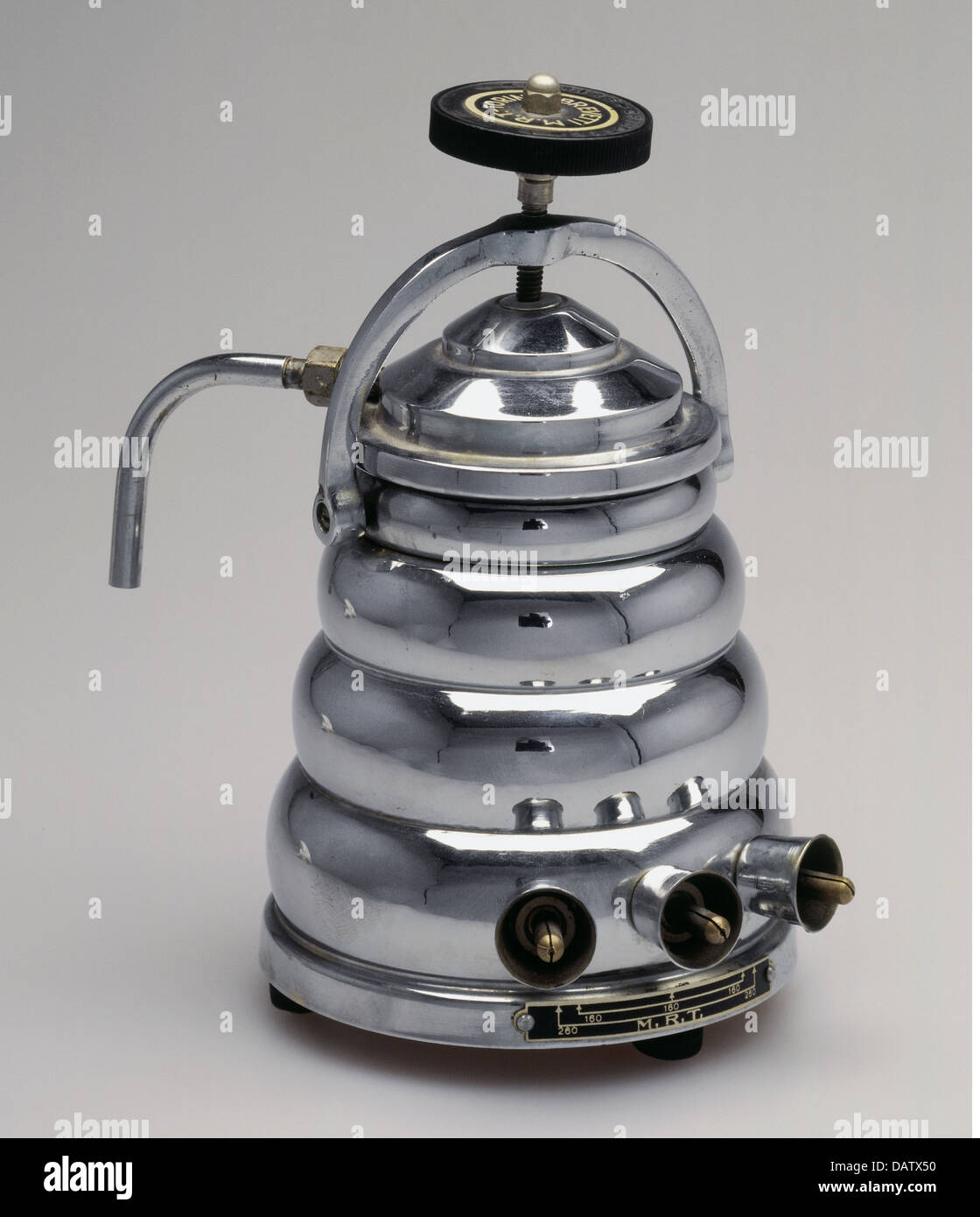 Espresso machine 1950s hi-res stock photography and images - Alamy