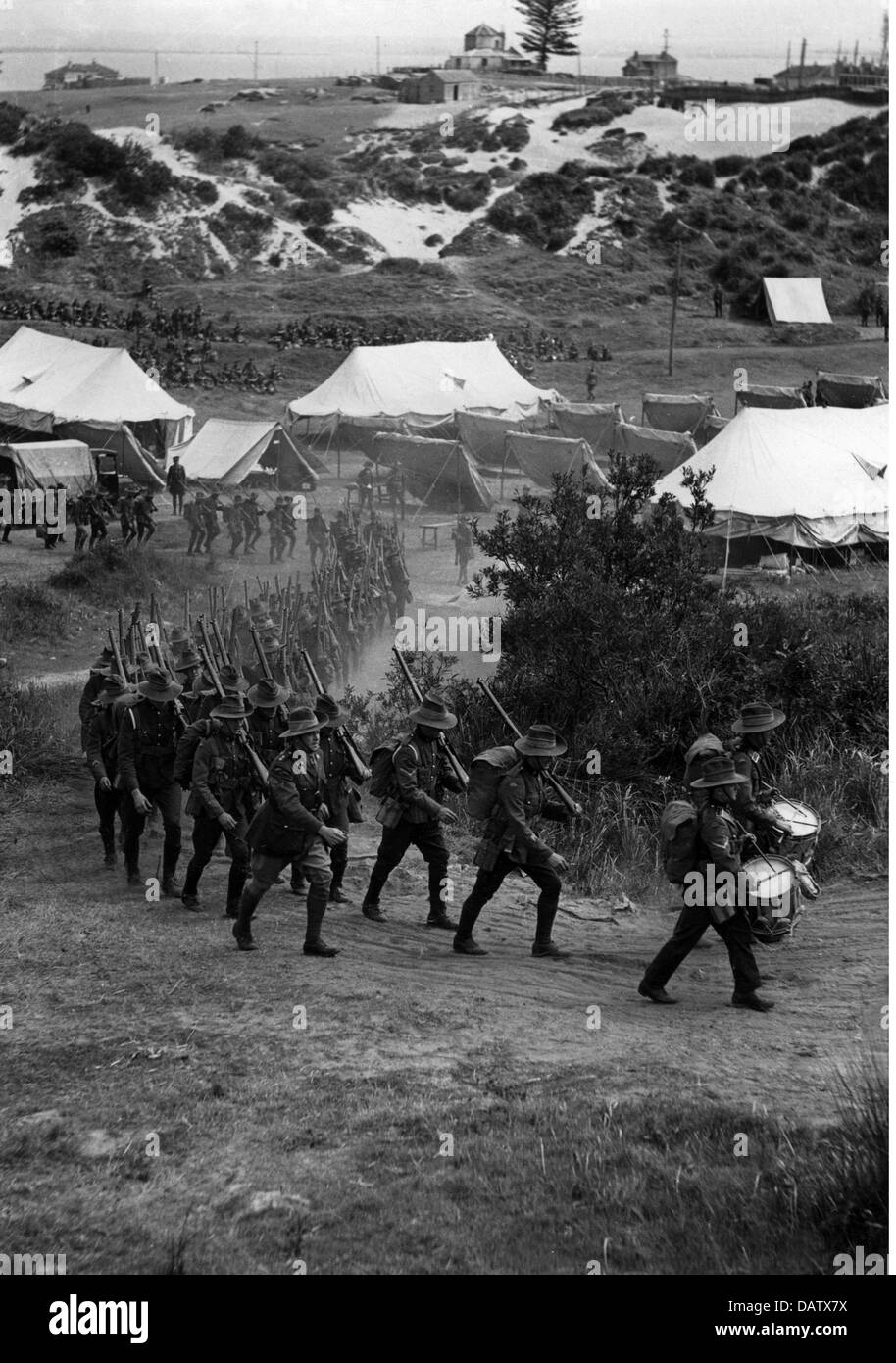 Soldiers marching with rifles Black and White Stock Photos & Images - Alamy