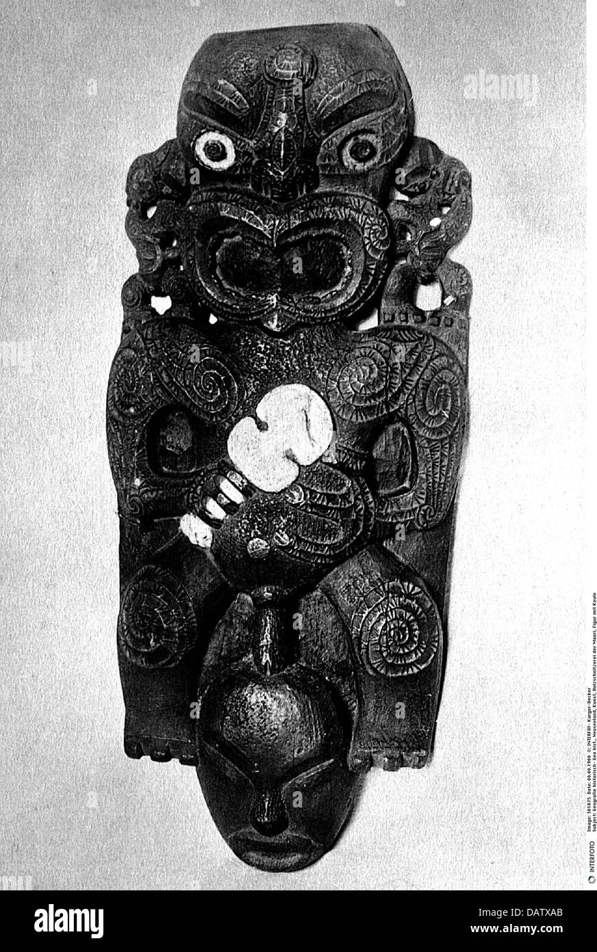 geography / travel, New Zealand, fine arts, wood carving made by Maori ...