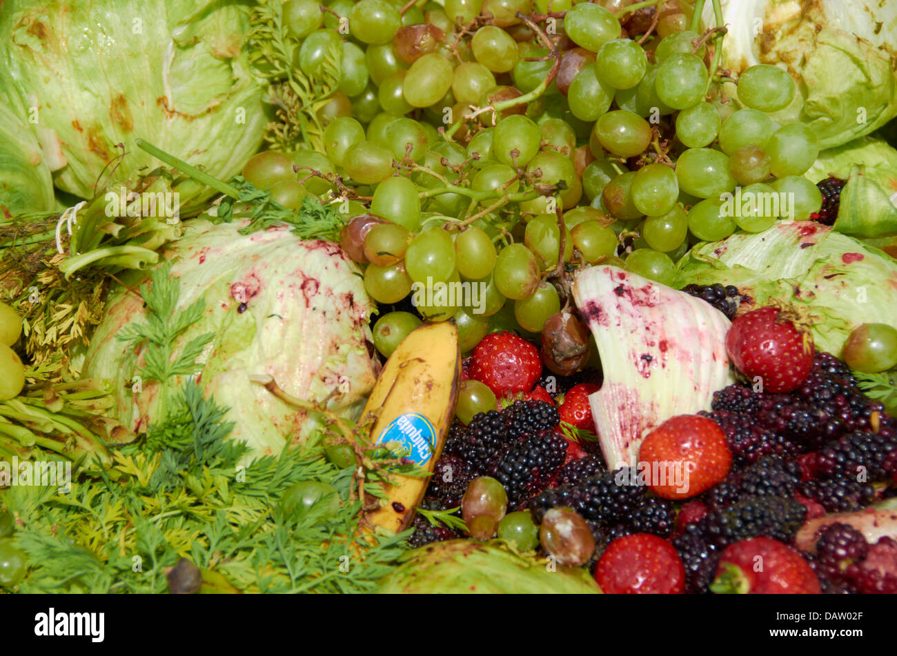 Discarded Fruit High Resolution Stock Photography and Images - Alamy