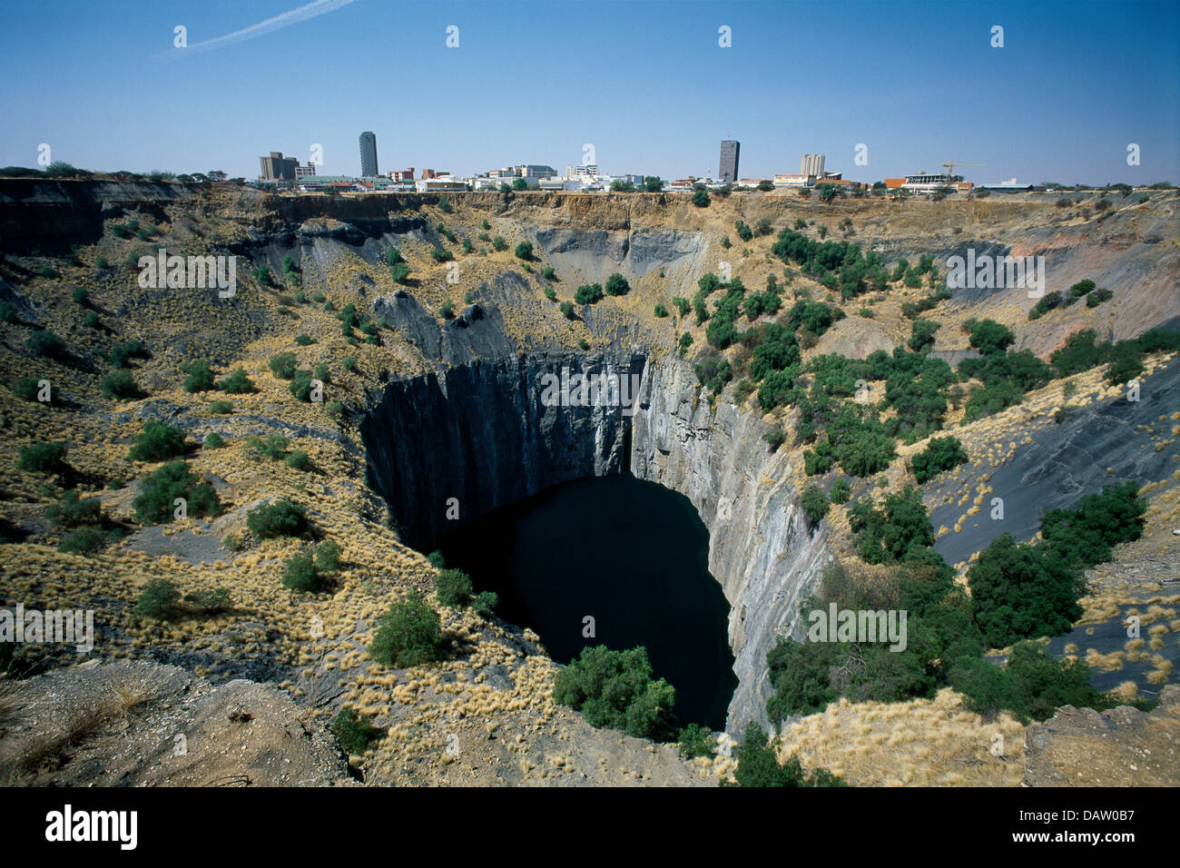 The Big Hole in Kimberley where diamond wre mined by hand, Kimberley ...
