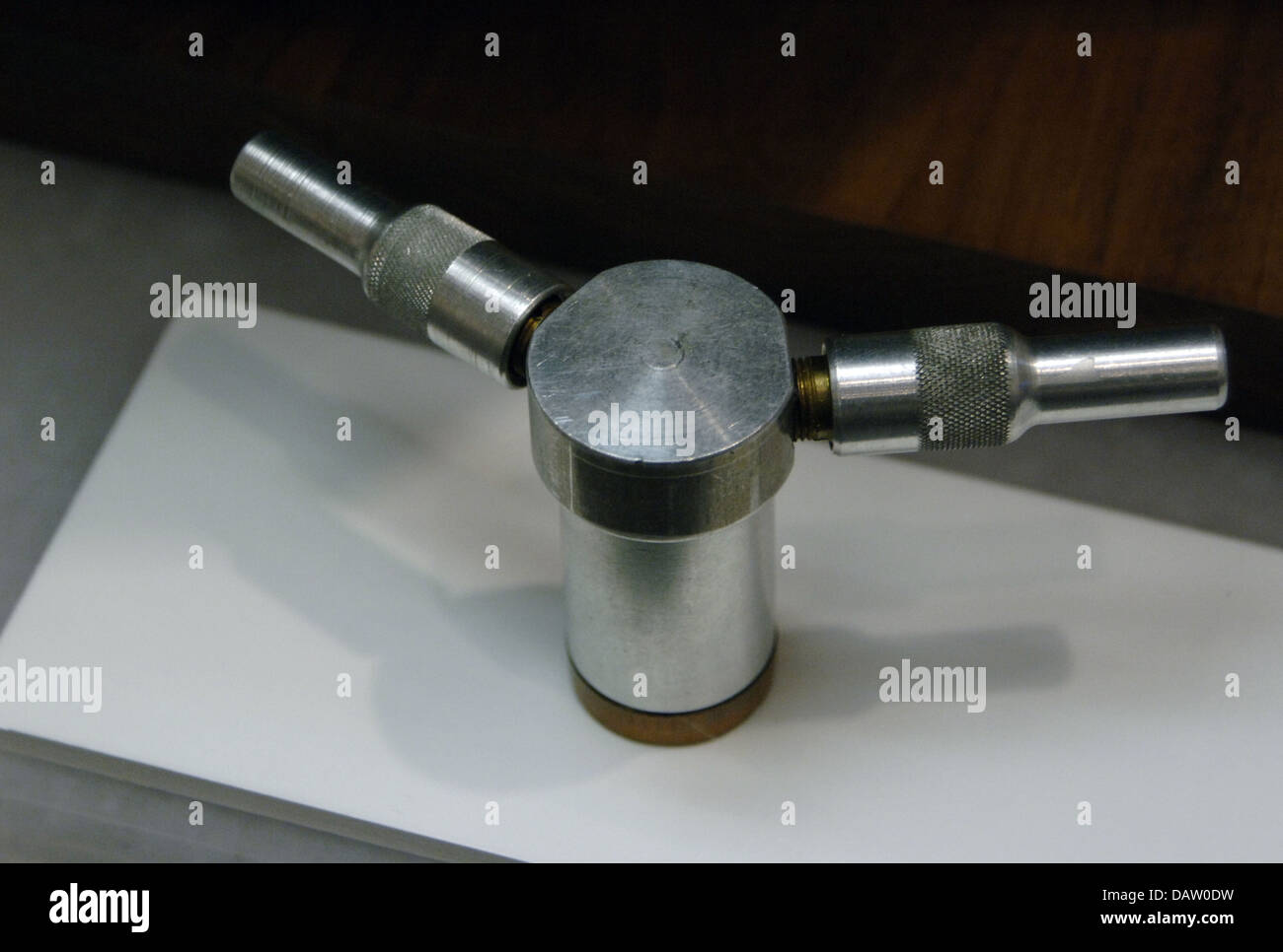 Electric detonator for nuclear bombs. Bradbury Science Museum. Los ...