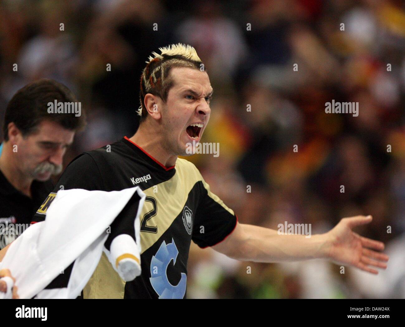 German international Pascal Hens screams during the 2007 Germany ...