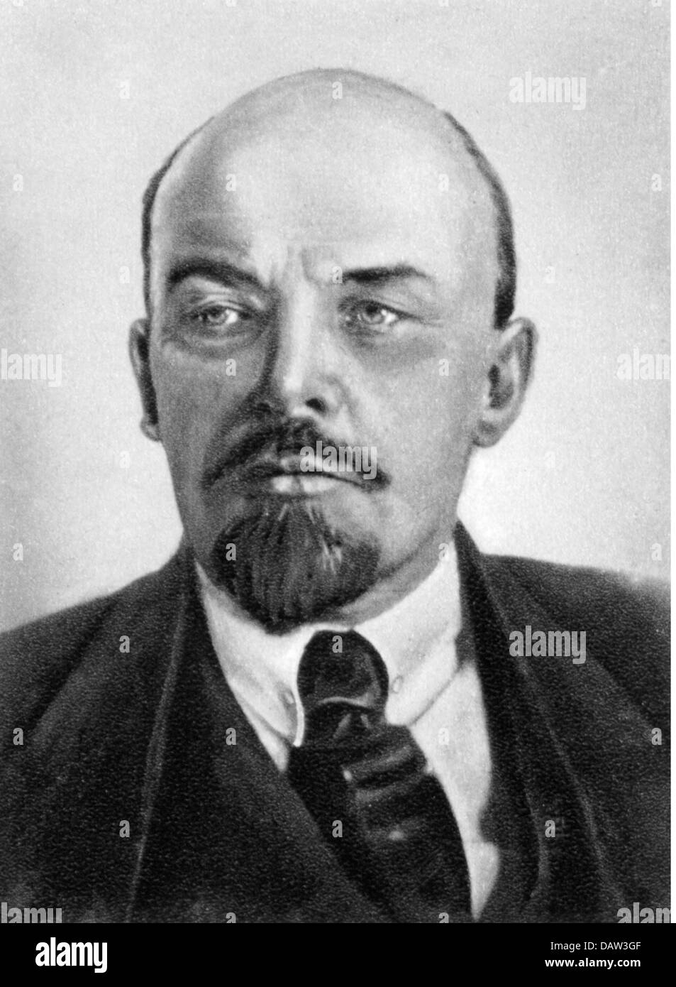 Vladimir lenin head Black and White Stock Photos & Images - Alamy