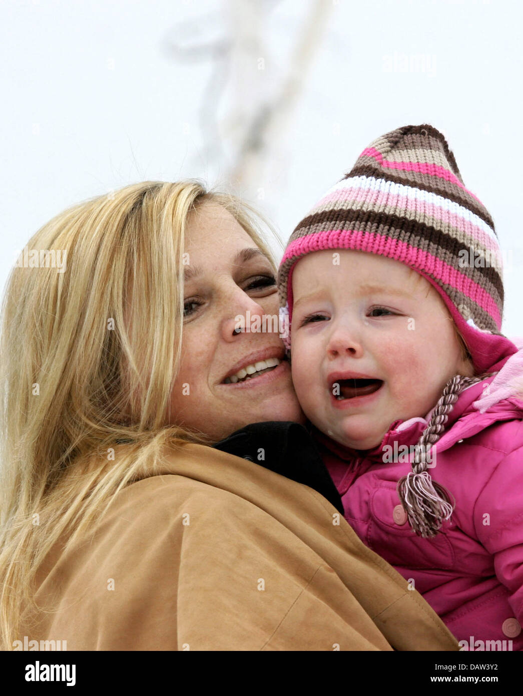 Princess Maxima and Princess Alexia in pink pose during their annual ...