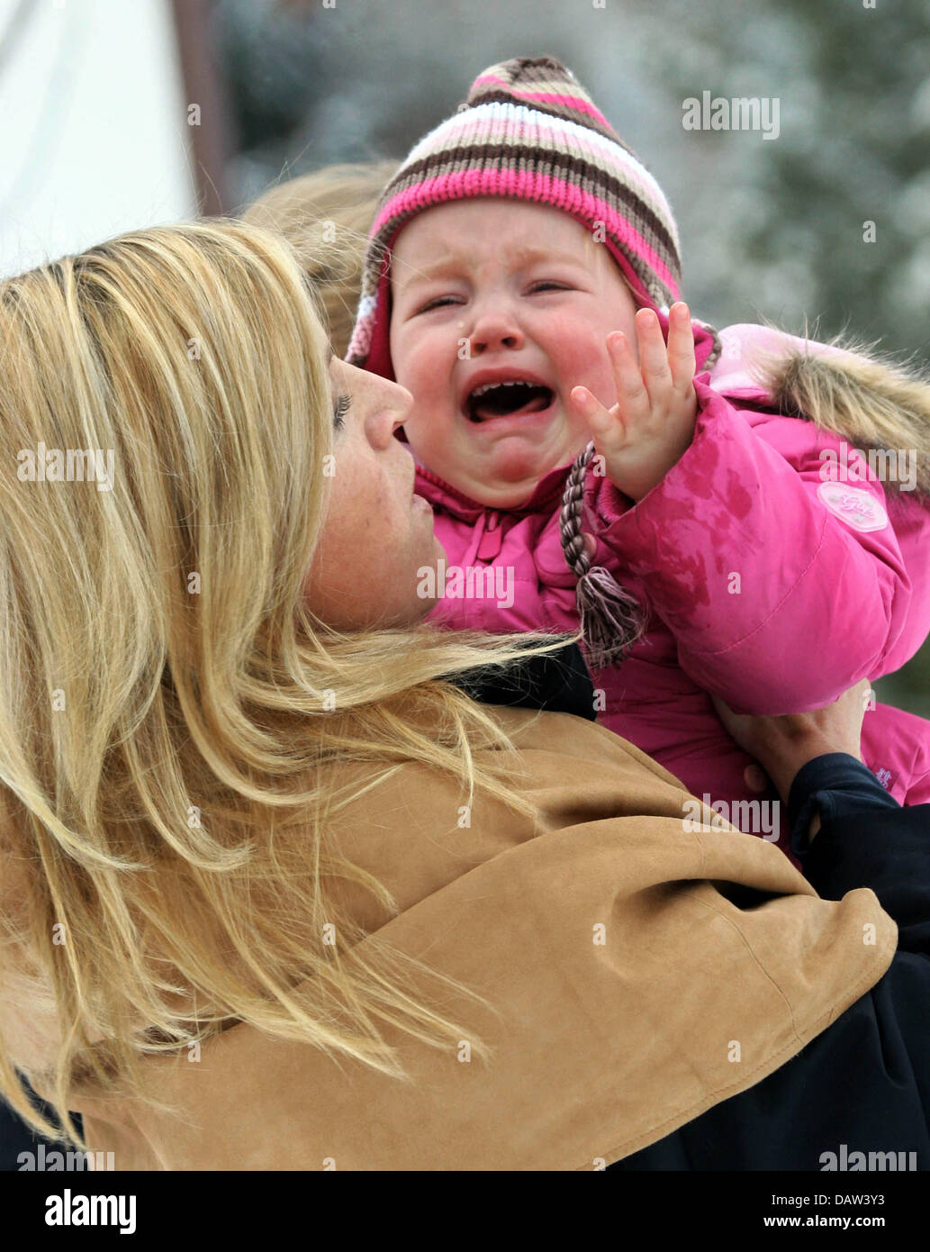Princess Maxima and Princess Alexia in pink pose during their annual ...