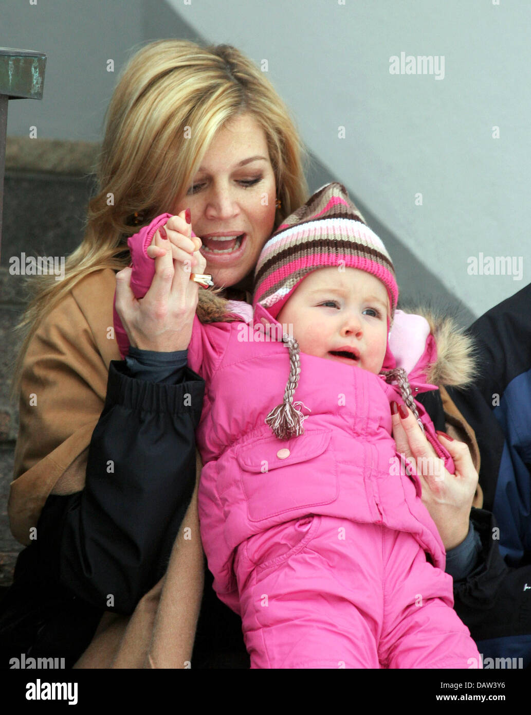 Princess Maxima and Princess Alexia in pink pose during their annual ...