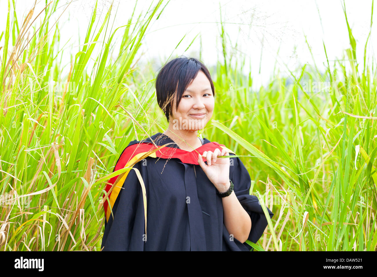 Asian woman graduation Stock Photo - Alamy
