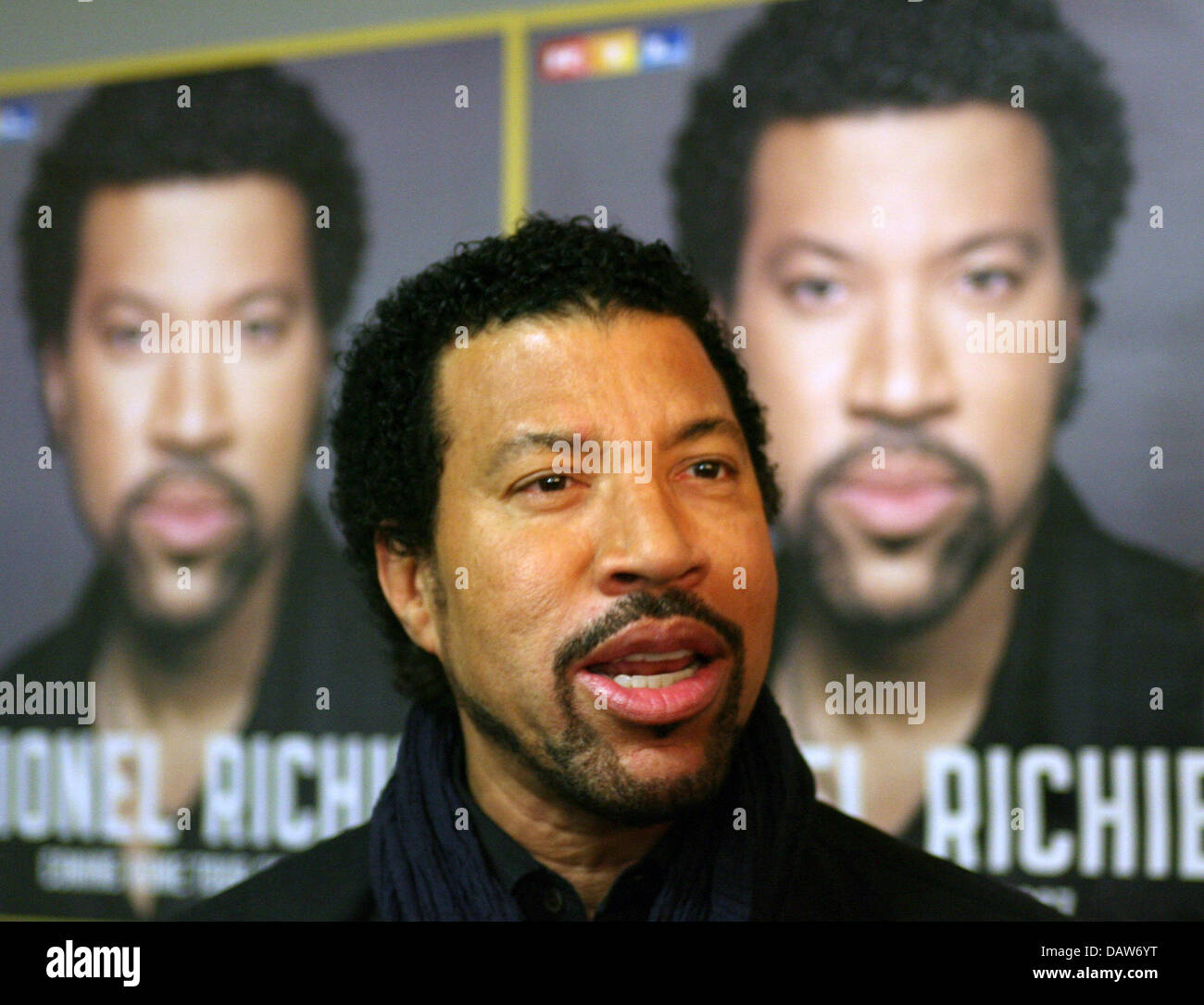 US singer Lionel Richie pictured backstage in Oberhausen, Germany ...