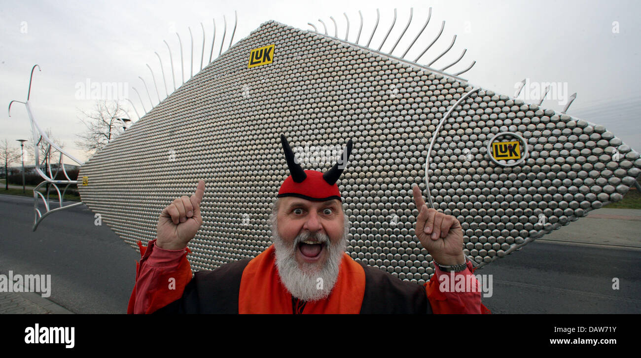 Devilish bicycle designer Didi Senft presents his latest invention bell ...