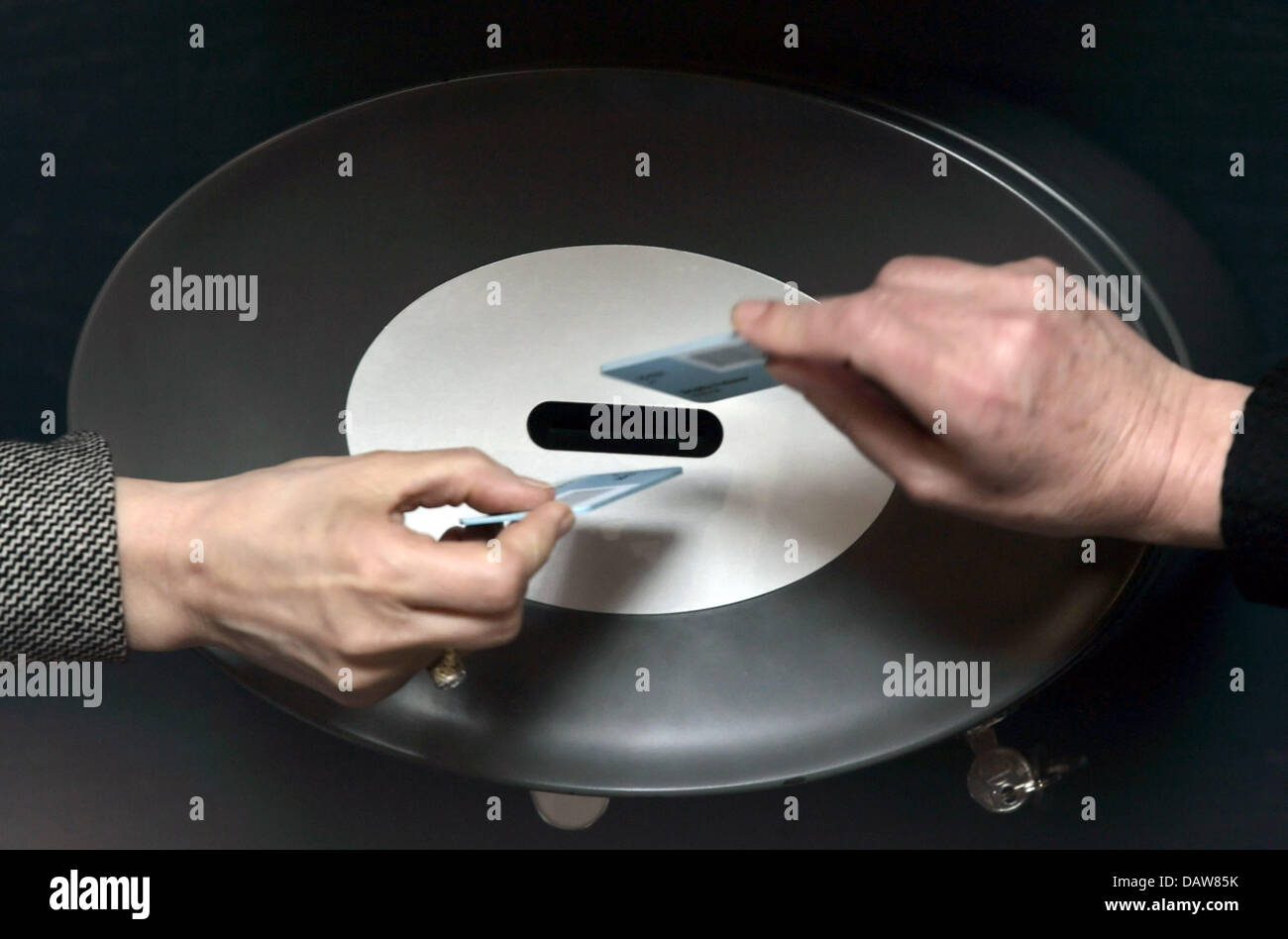 Insert cards hi-res stock photography and images - Alamy