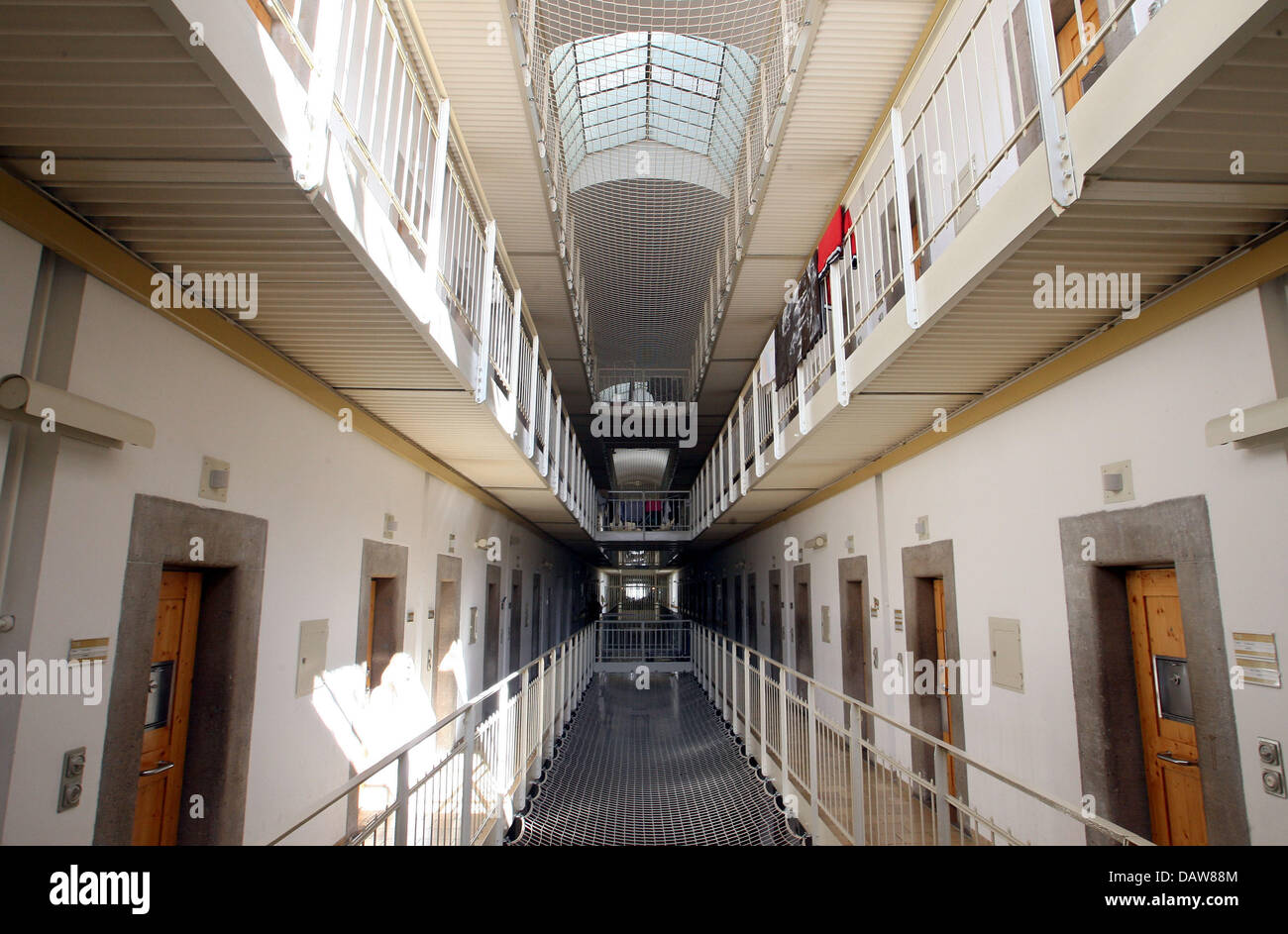 View into the women's wing of the correctional facility Aichach ...