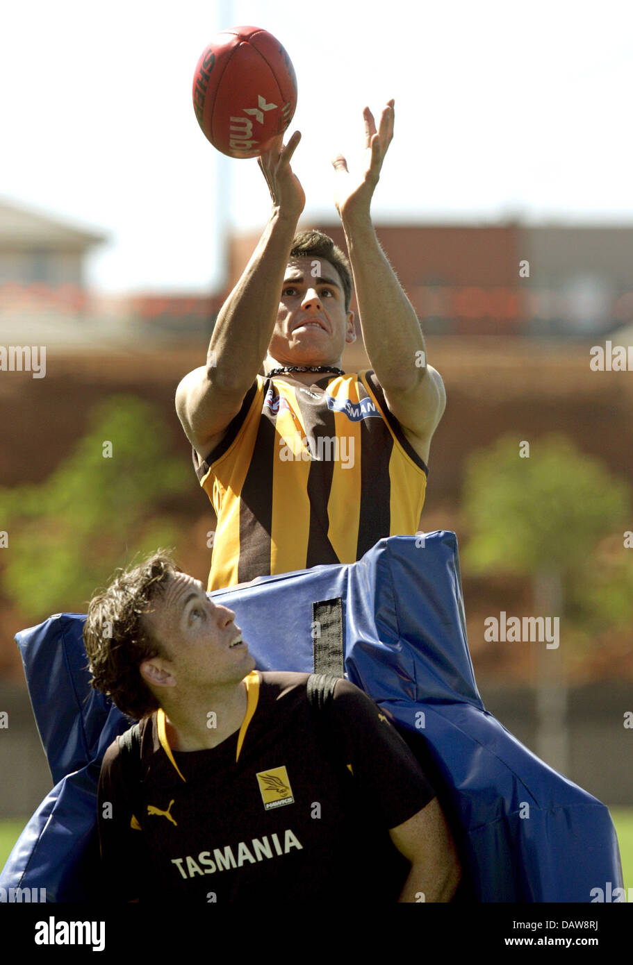 Sports spo motor racing male catch gesture aussie rules facial ...