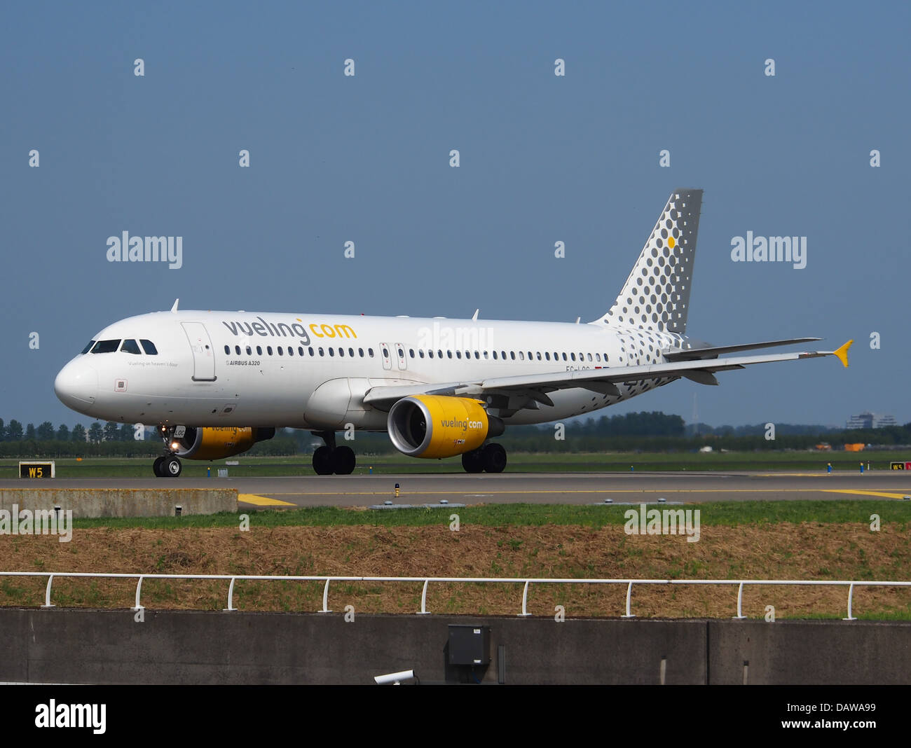 Vueling Airbus A320-214 aircraft, registration EC-LOC, serial number ...