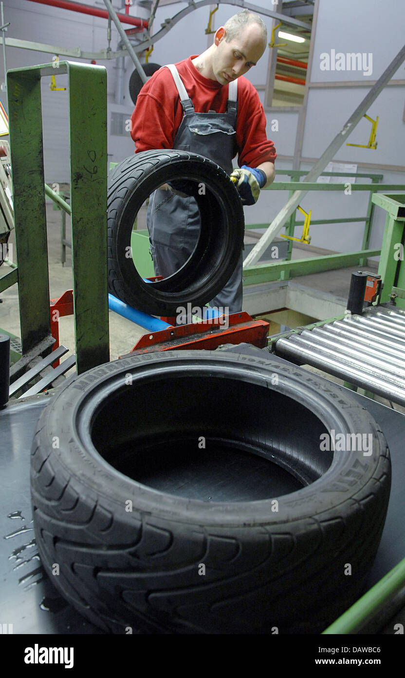 590 kg hi-res stock photography and images - Alamy