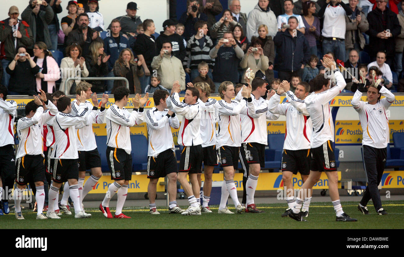 The German national soccer team are pictured during the training at the ...