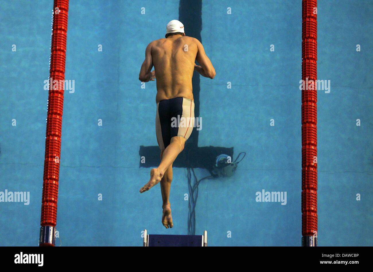 US-American swimmer Michael Phelps starts in the men's 200m Individual ...
