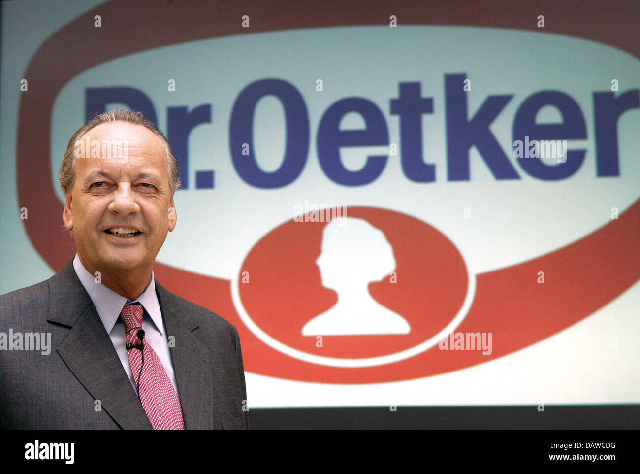 Dr oetker frozen pizza hi-res stock photography and images - Alamy
