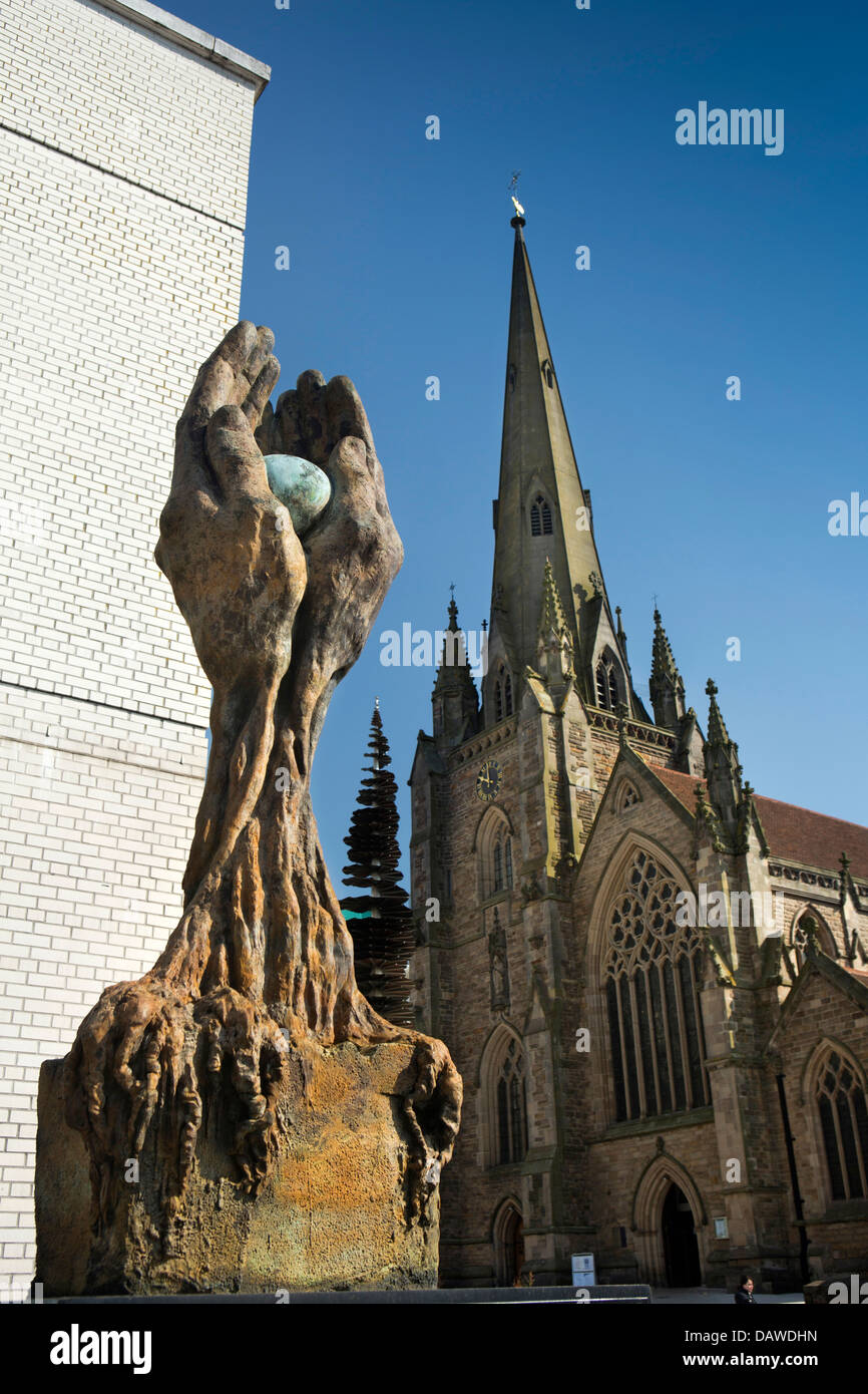 Tree of life sculpture hi-res stock photography and images - Alamy