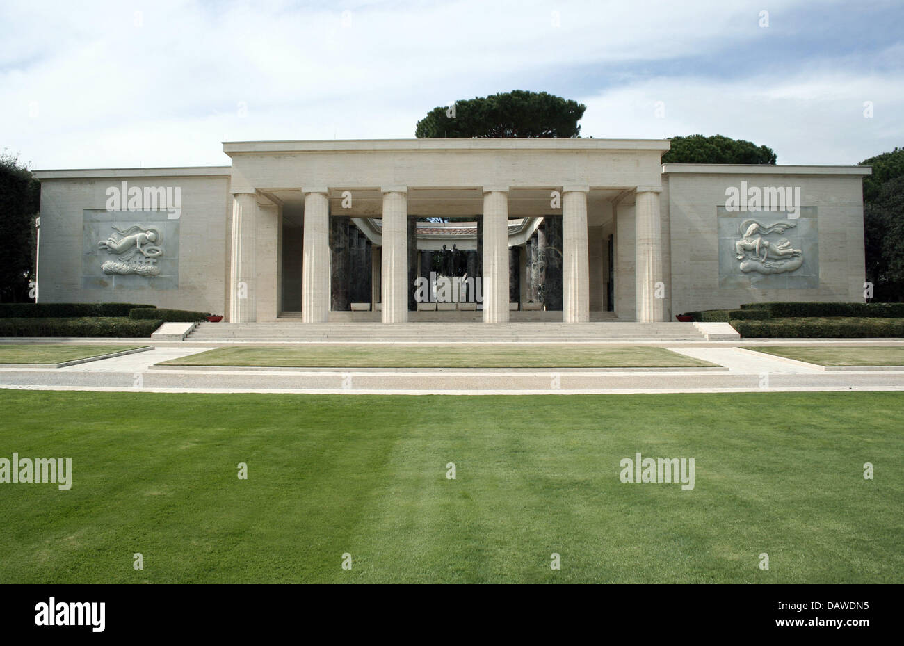The picture shows the memorial hall of the 'Sicily-Rome American ...