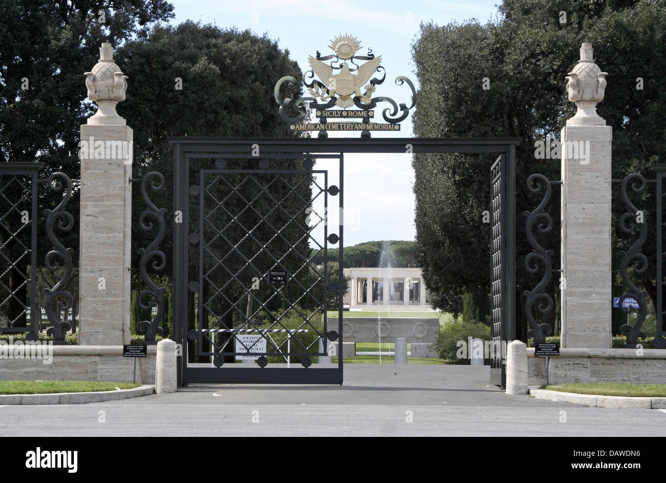 The picture shows the entrance to the 'Sicily-Rome American Cemetery ...