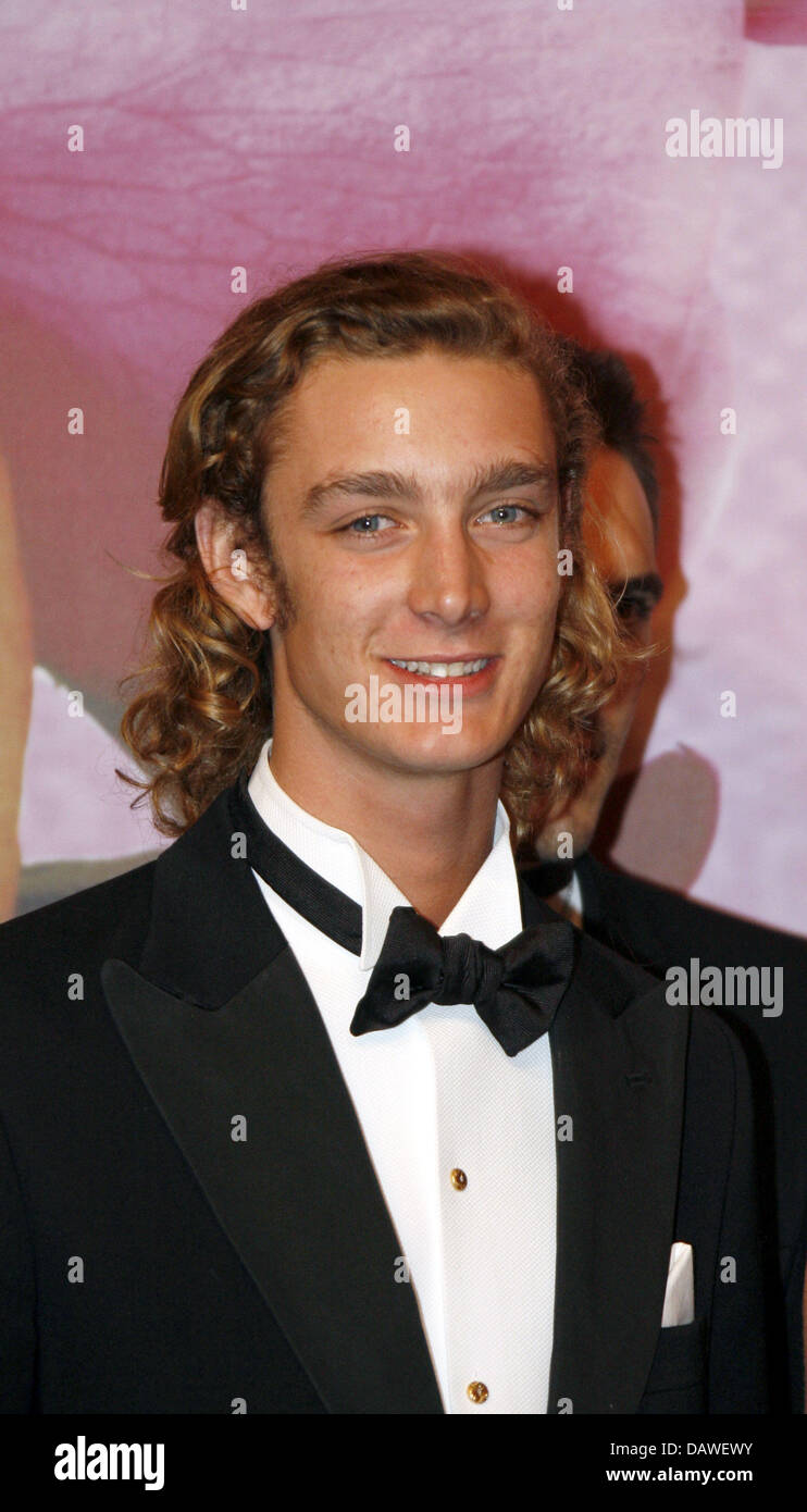 Caroline monaco rose ball hi-res stock photography and images - Alamy